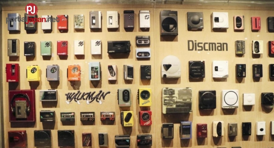 Ipinagdiwang ng Sony ang ika-40th Anniversary ng iconic na Walkman ...